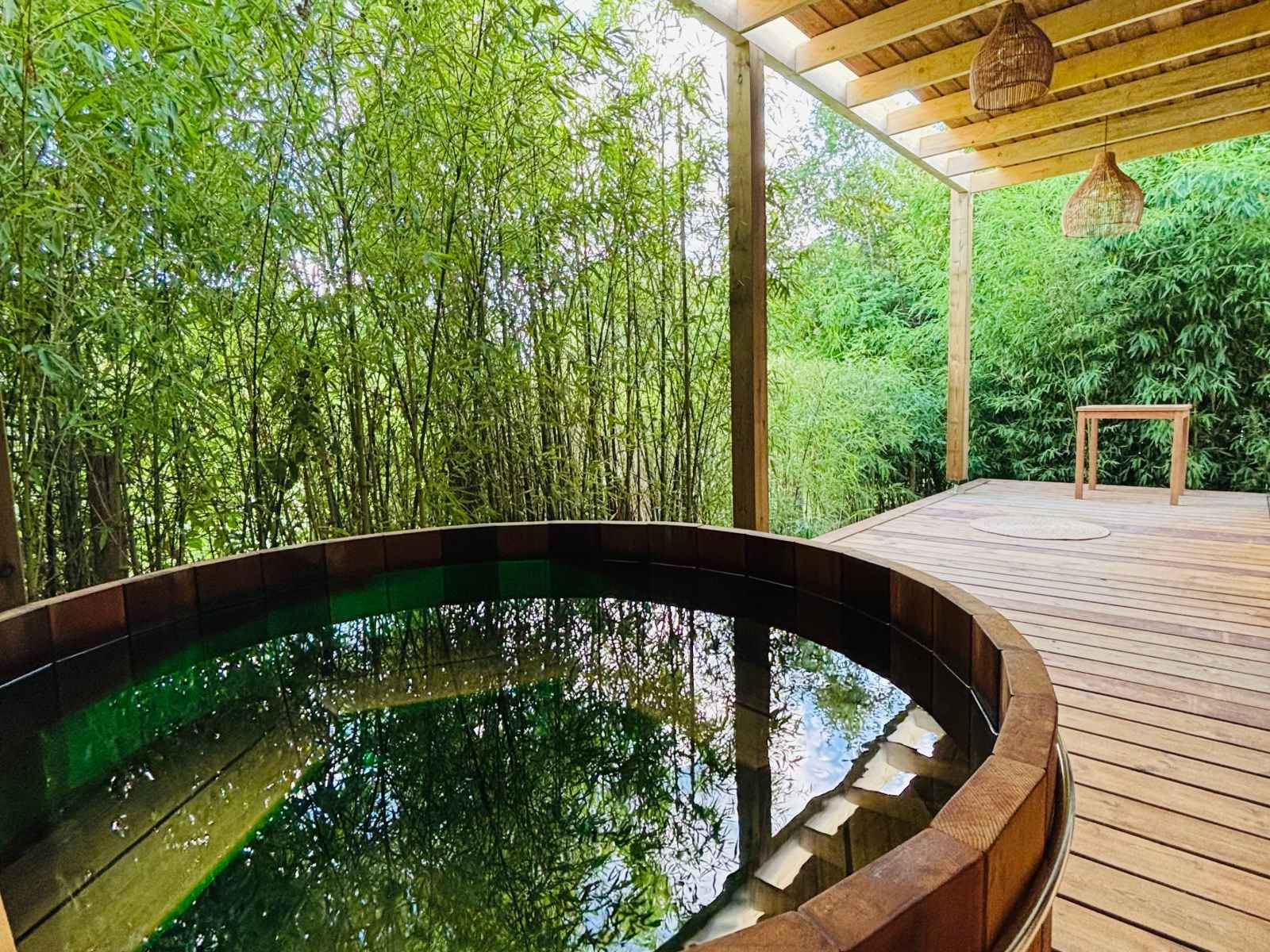 Location insolite 2 personnes - Montcresson (Domaine du canal - lodge ...